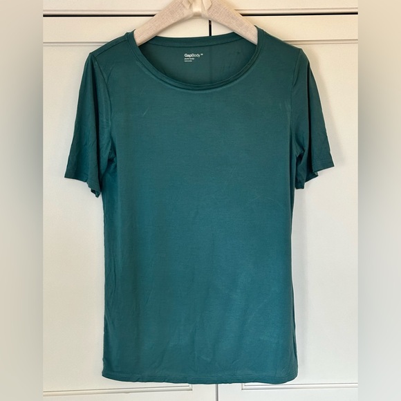 GAP | Tops | Pure Body By Gap Short Sleeve Shirt Womens Size Medium M ...